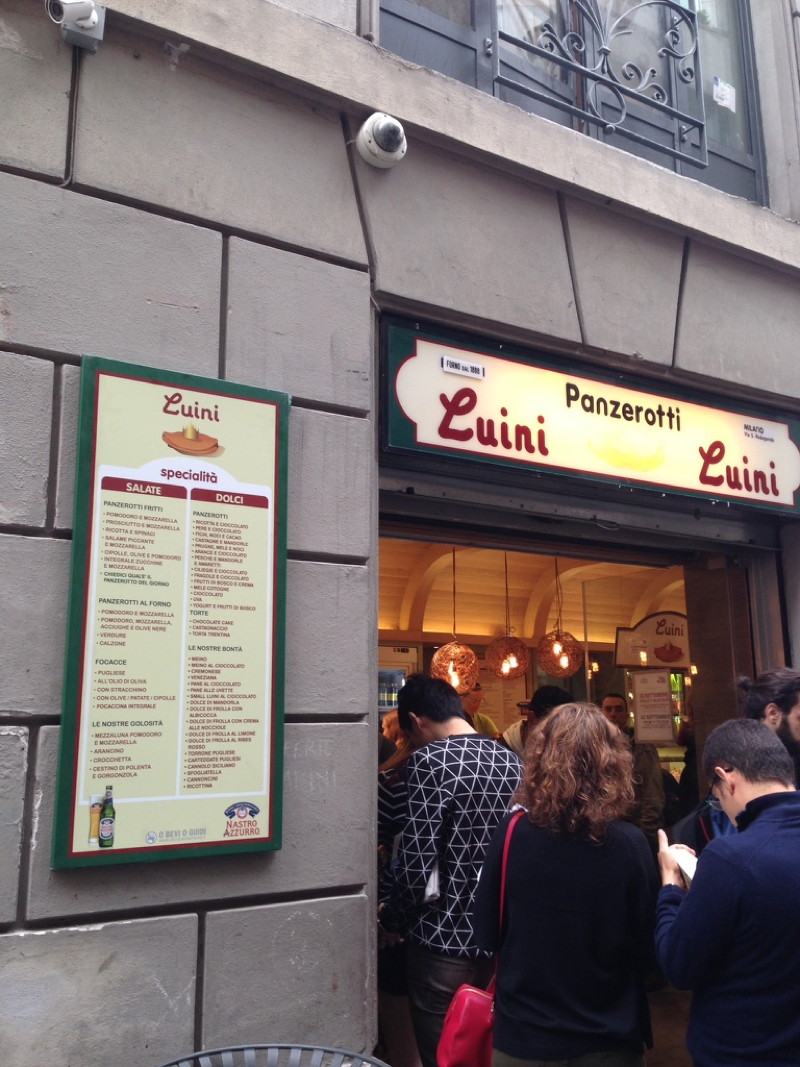 Panzerotti in Mailand - Gebäck der Firma Luini