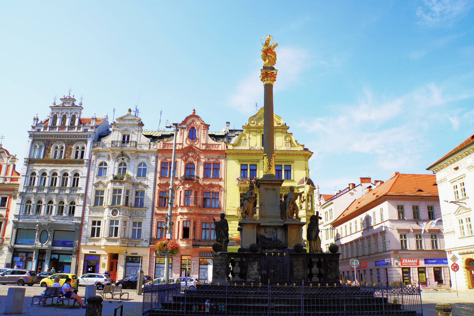 Platz der Republik in Pilsen - im Herzen der Stadt unterwegs