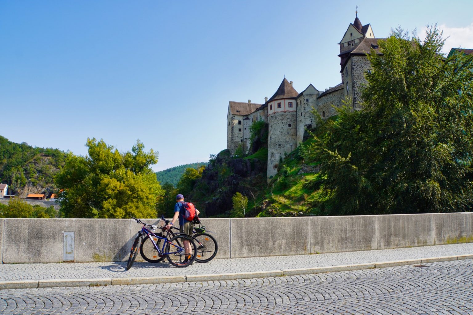 Radtour nach Loket - vorbei an Burg Loket und Hans-Heiling-Felsen