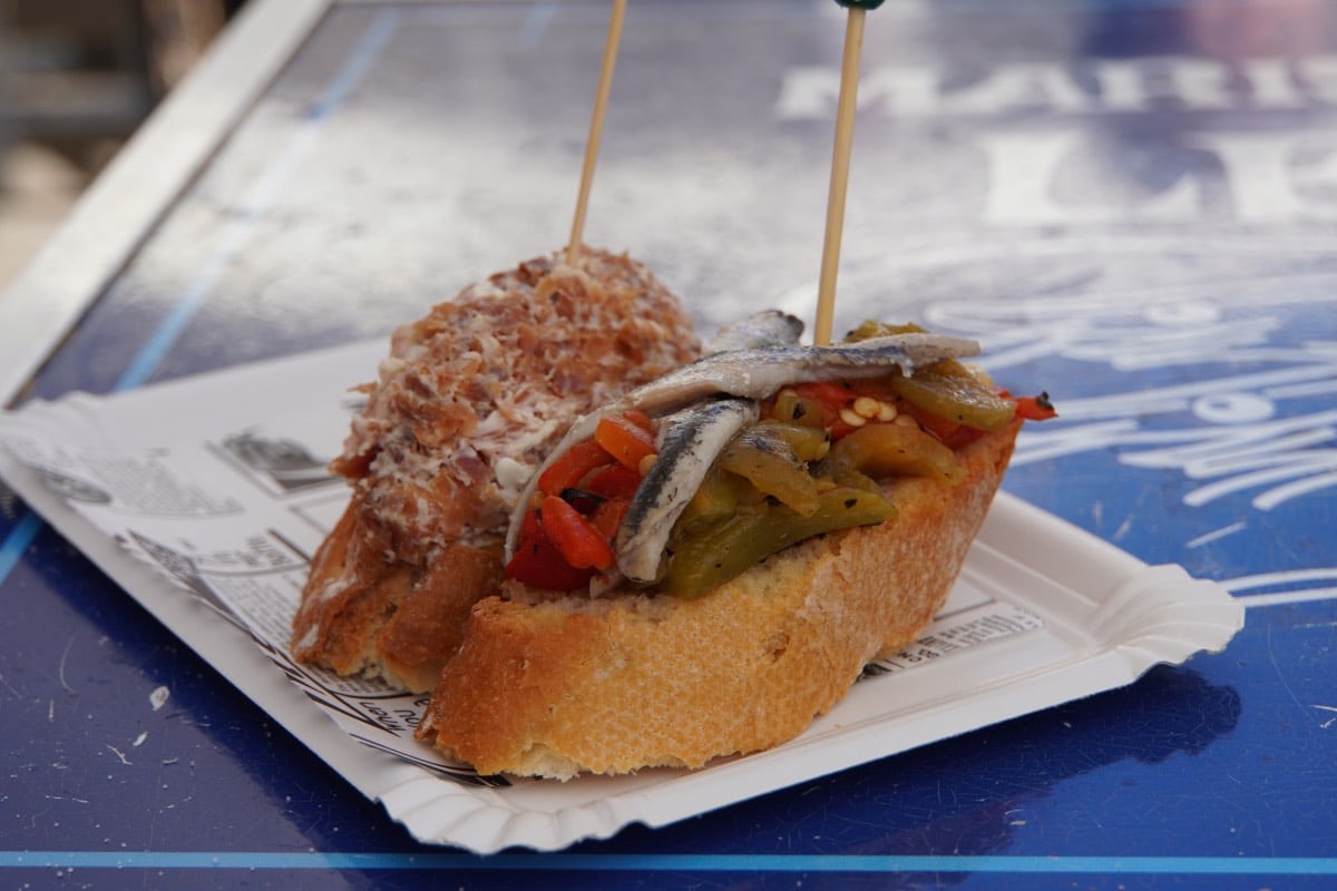 Essen in Cádiz: Restauranttipps, Sherrybar und Churros