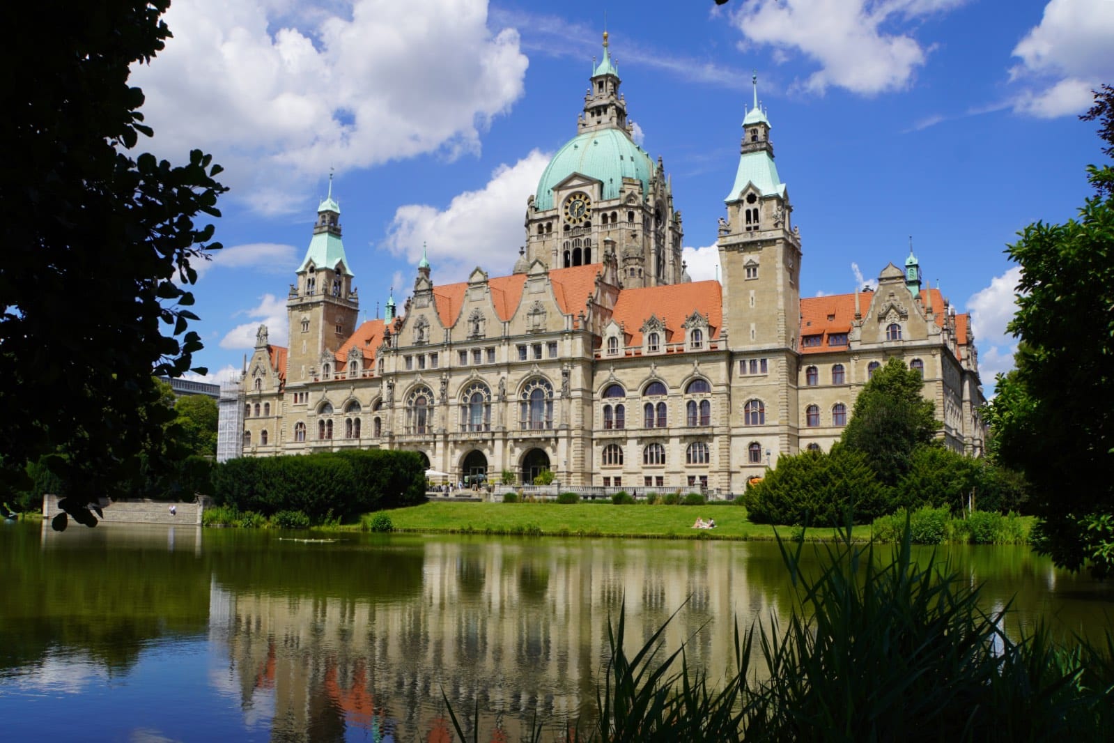 Neue Rathaus Hannover und der Bogenaufzug