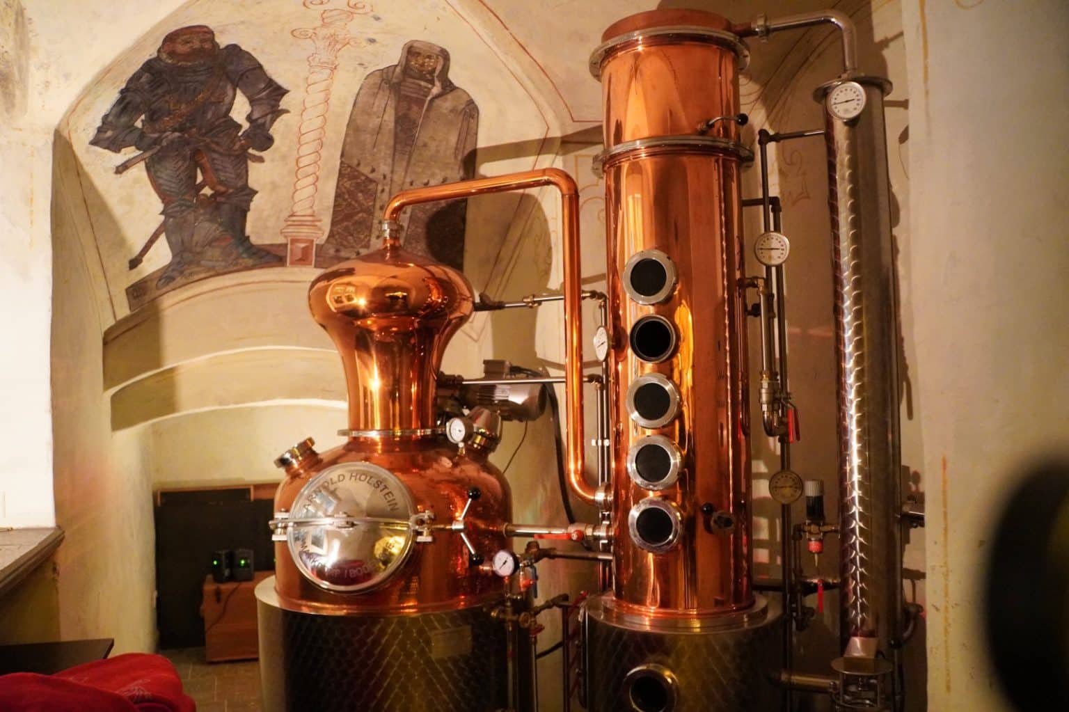 Wasserschloss Mellenthin: Hotel, Brauerei, Destille, Kaffeerösterei