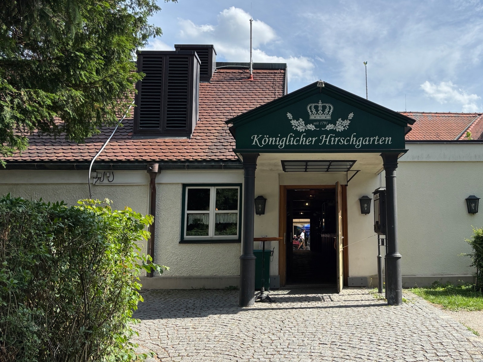 Königlicher Hirschgarten München: Alles über den größten Biergarten ...